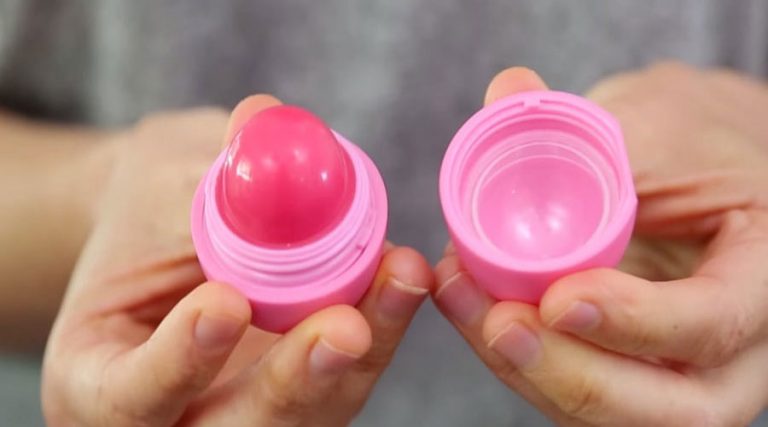 How To Make EOS Lip Balm In Just 5 Minutes - The Everyday Blogger